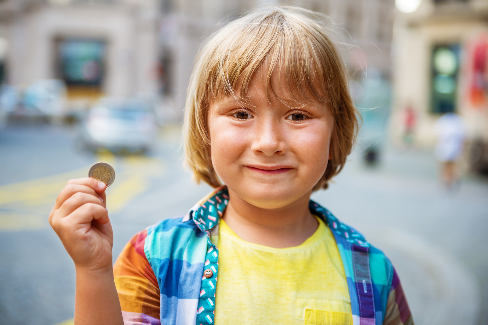 Wie bringe ich meinem Kind den Umgang mit Geld bei? - Familien-Frage.de